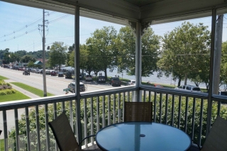 Outside & Inside Gallery – Harbor House Inn